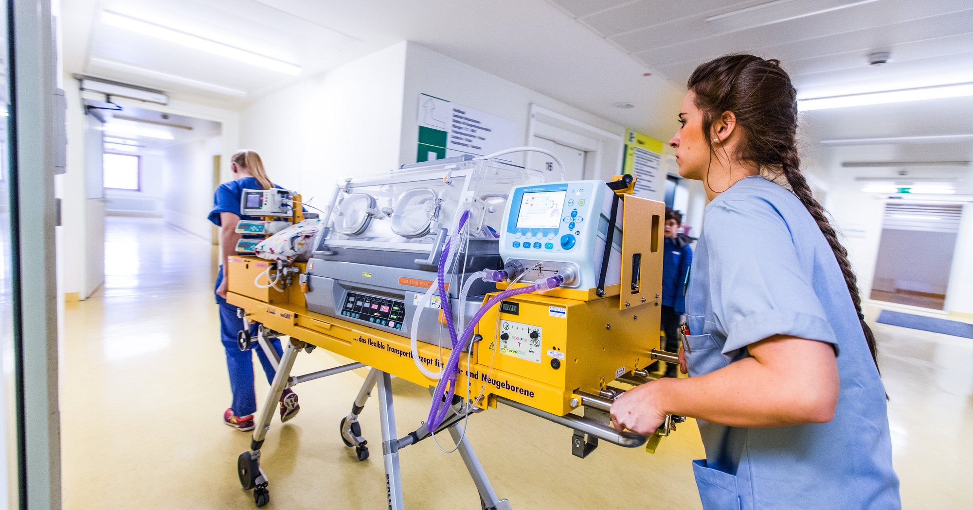 The NICU care team: Who's involved in your baby's care - www.neopedia.org